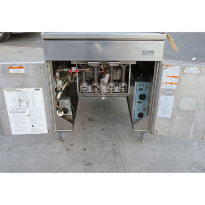 Pitco 24RUFM Gas Donut Fryer (brand new Submerger Screen Assy), Used ...